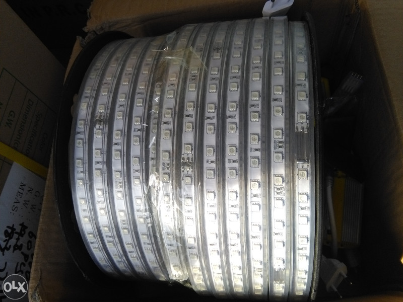 RGB LED TRAKA 220V VODOOTPORNA 14,4W/1m 5050 IP67 - LED rasvjeta - OLX.ba