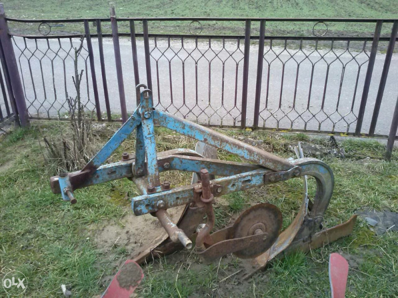 Plug za traktor 065340/598 - Plugovi - OLX.ba