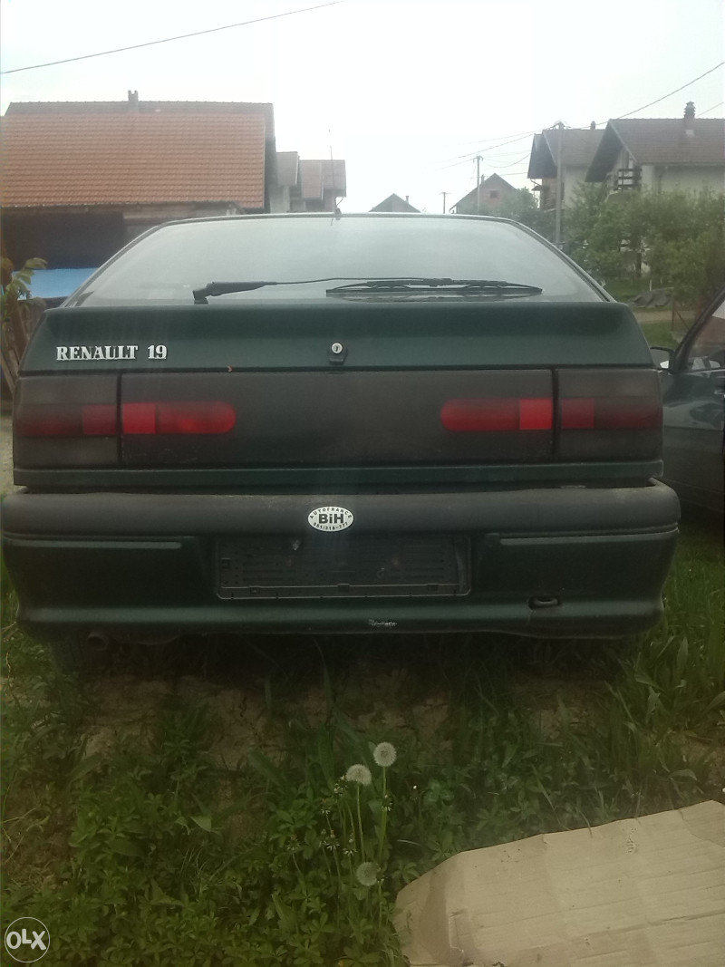 Reno 19 r19 1.7 1.7i dijelovi djelovi Prijedor - Automobili u ...